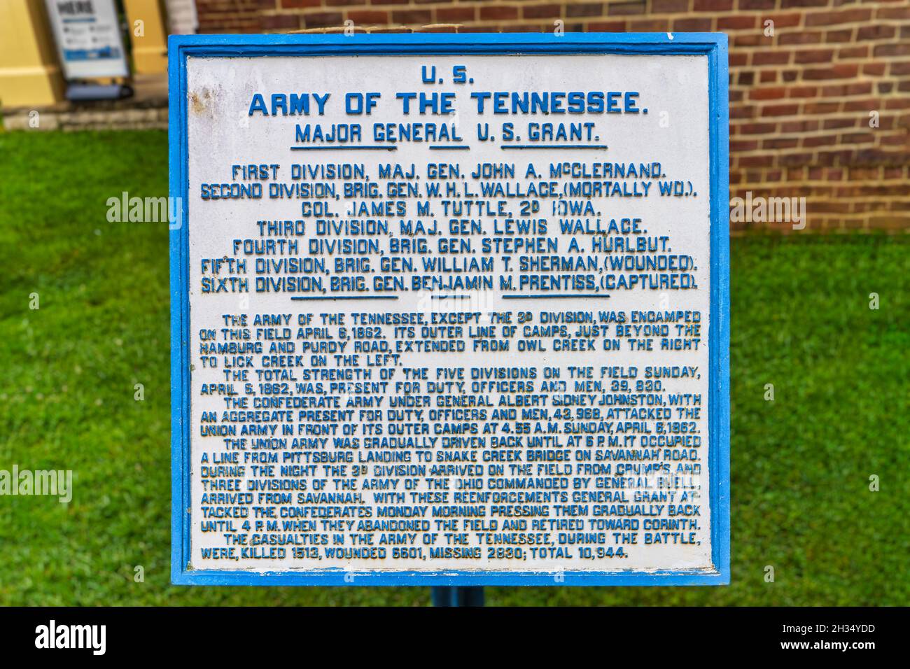 The Union Army of the Tennessee historic marker outside the Visitor ...
