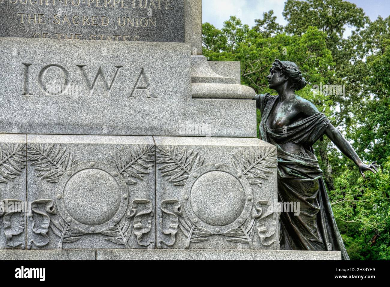 Statue representing Fame on the Iowa State Monument at the battlefield ...