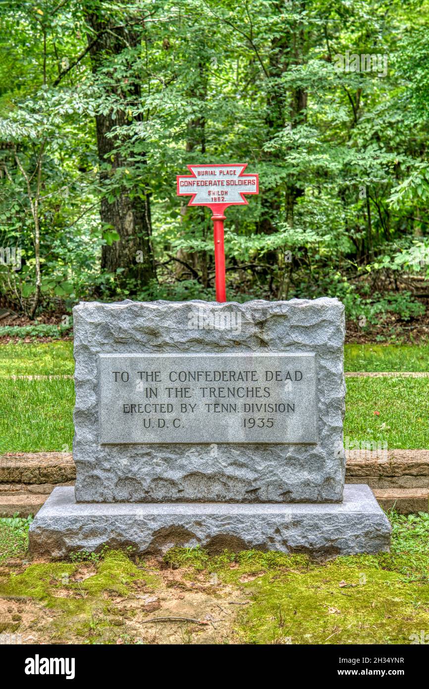 Confederate Burial Trench and Memorial on the battlefield of Shiloh ...