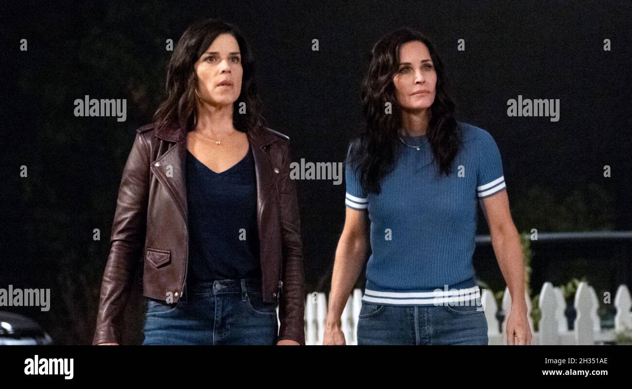 SCREAM, (aka SCREAM 5), from left: Neve Campbell, Courteney Cox, 2022 ...