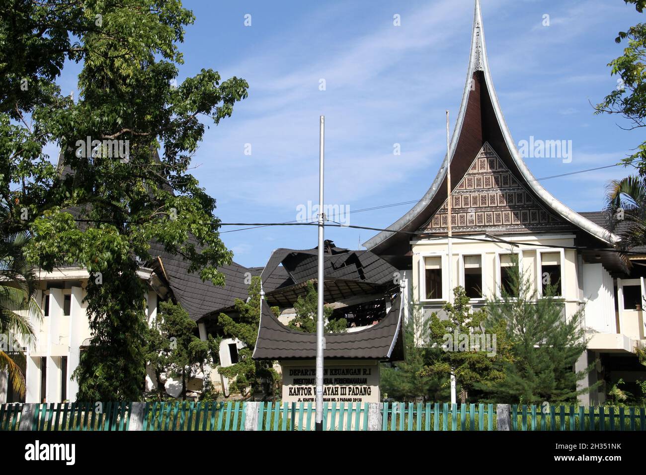 Flag of indonesia building hi-res stock photography and images - Alamy