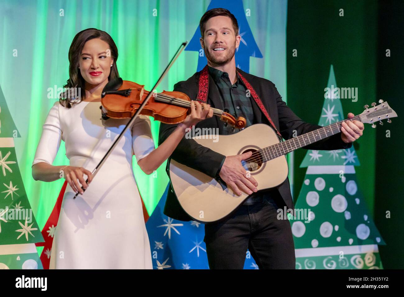 CHRISTMAS IN MY HEART, from left: Heather Hemmens, Luke Macfarlane ...