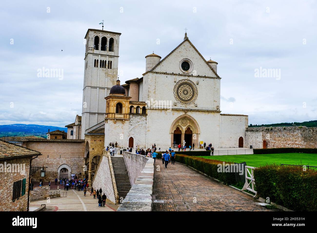 The entrances to the lower and upper churches of the Basilica of Saint ...