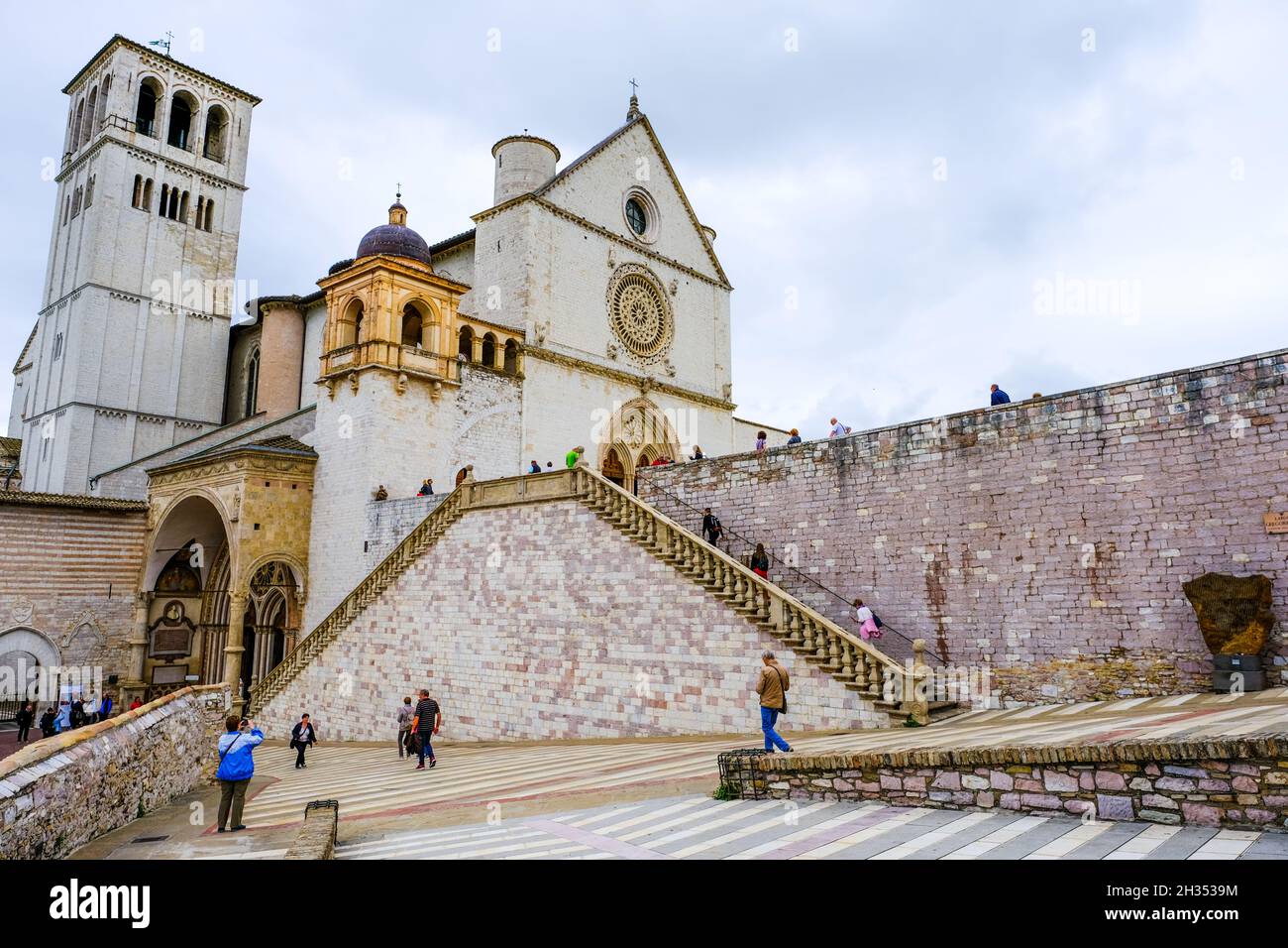 The Basilica San Francesco of Assisi showing the entrance to the lower ...