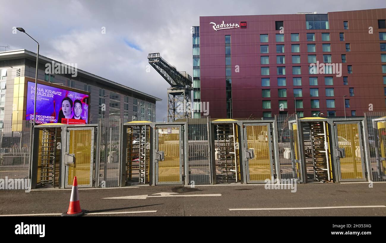 Cop26 security fencing hi-res stock photography and images - Alamy