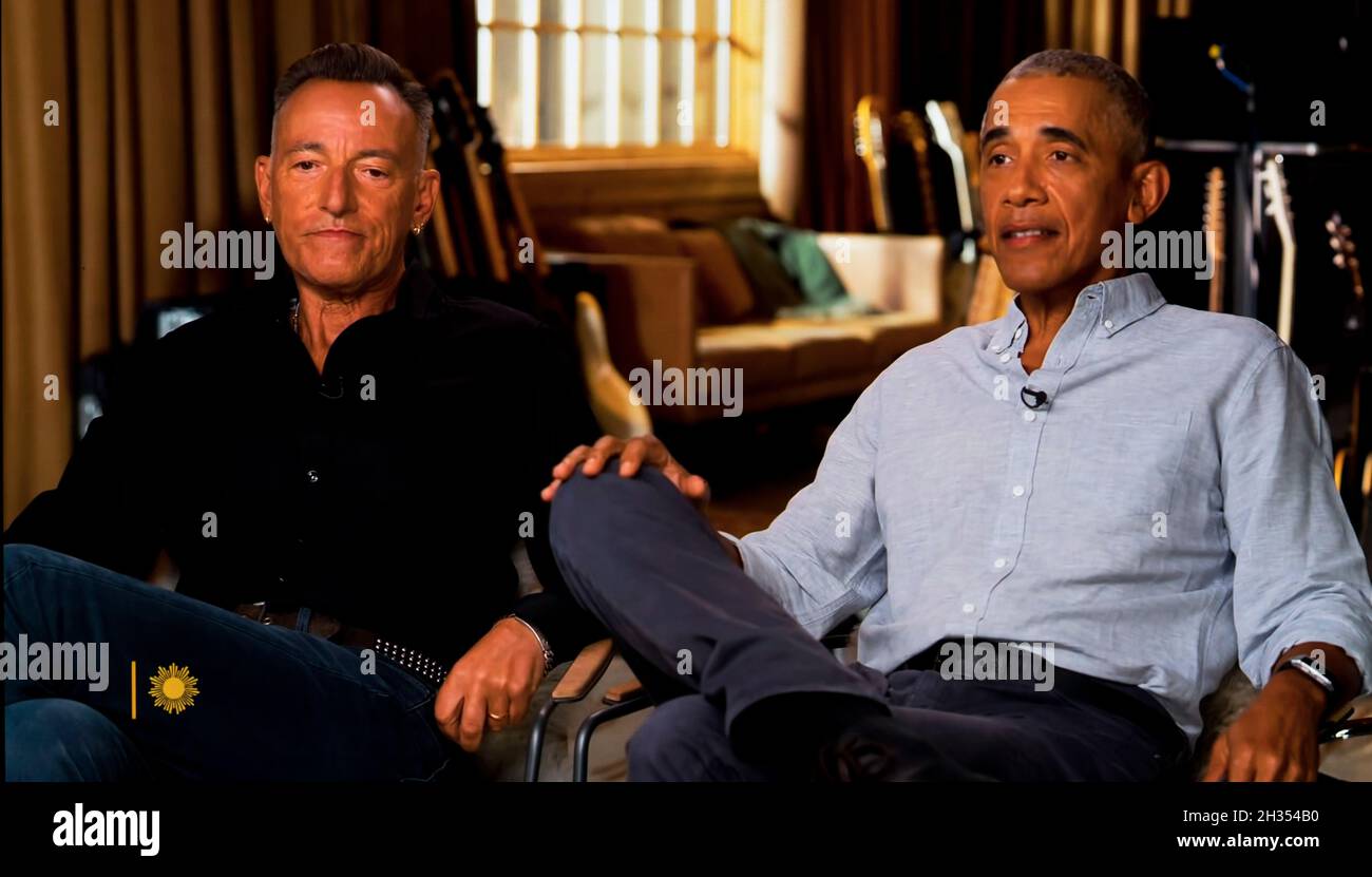 October 25, 2021 - Colts Neck, New Jersey, USA - BRUCE SPRINGSTEEN and ...