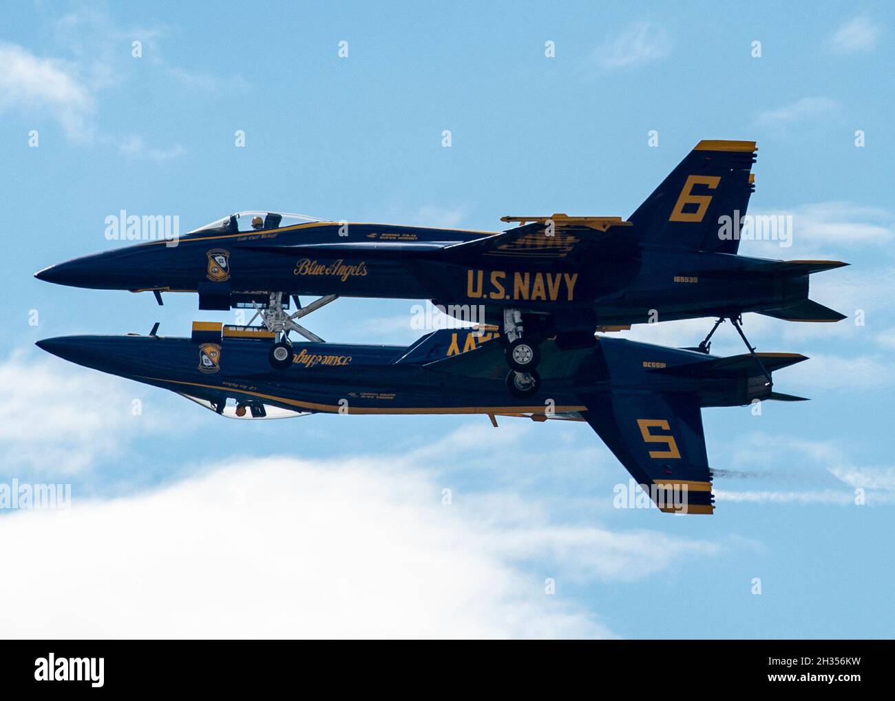 (U.S. Navy photo by Mass Communication Specialist 1st Class Bobby ...