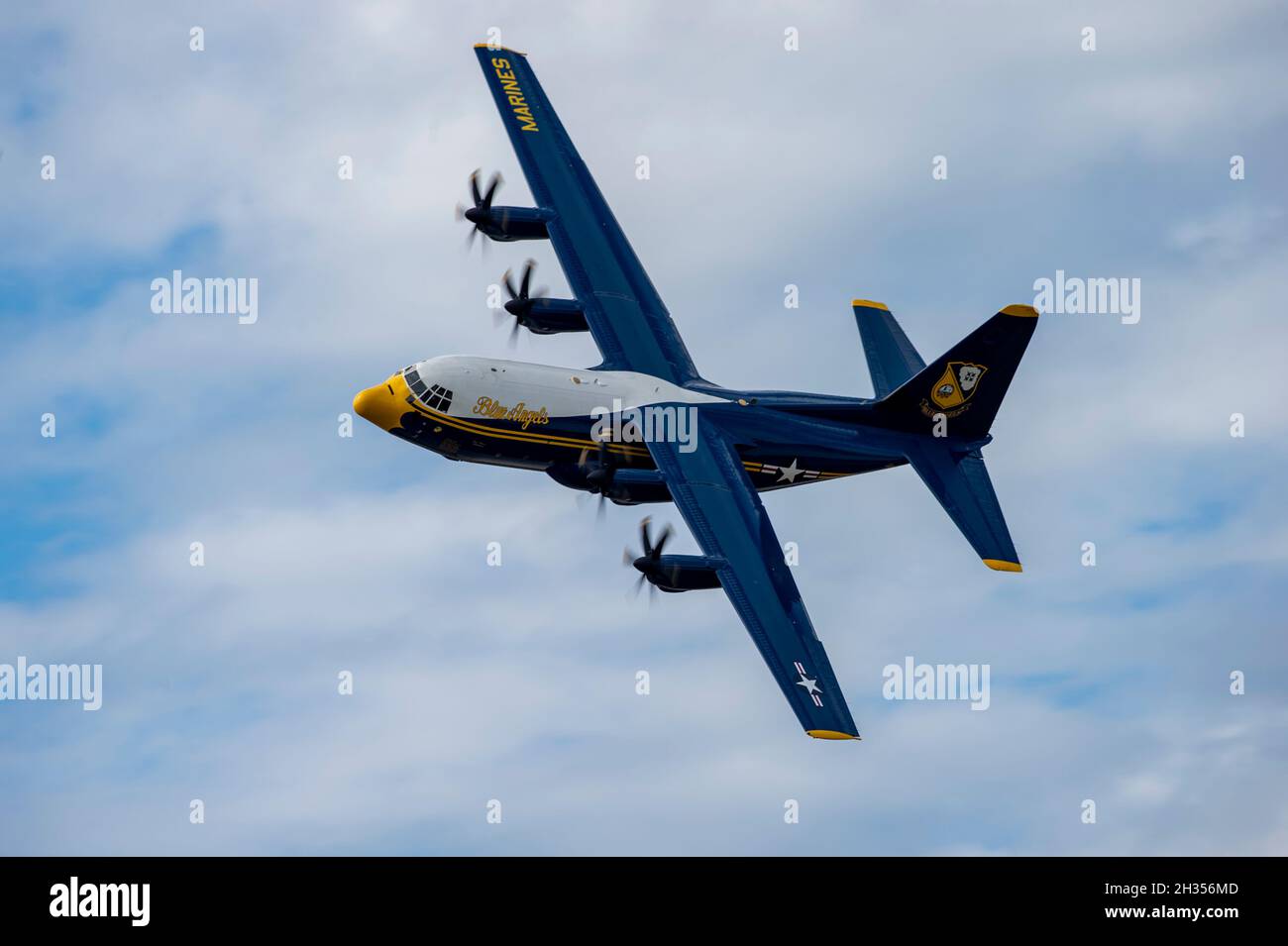 (U.S. Navy photo by Mass Communication Specialist 1st Class Bobby ...