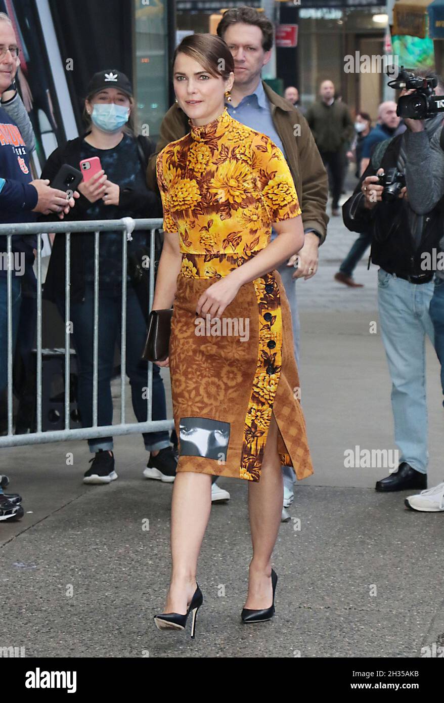 New York, NY, USA. 25th Oct, 2021. Keri Russell visits Good Morning ...