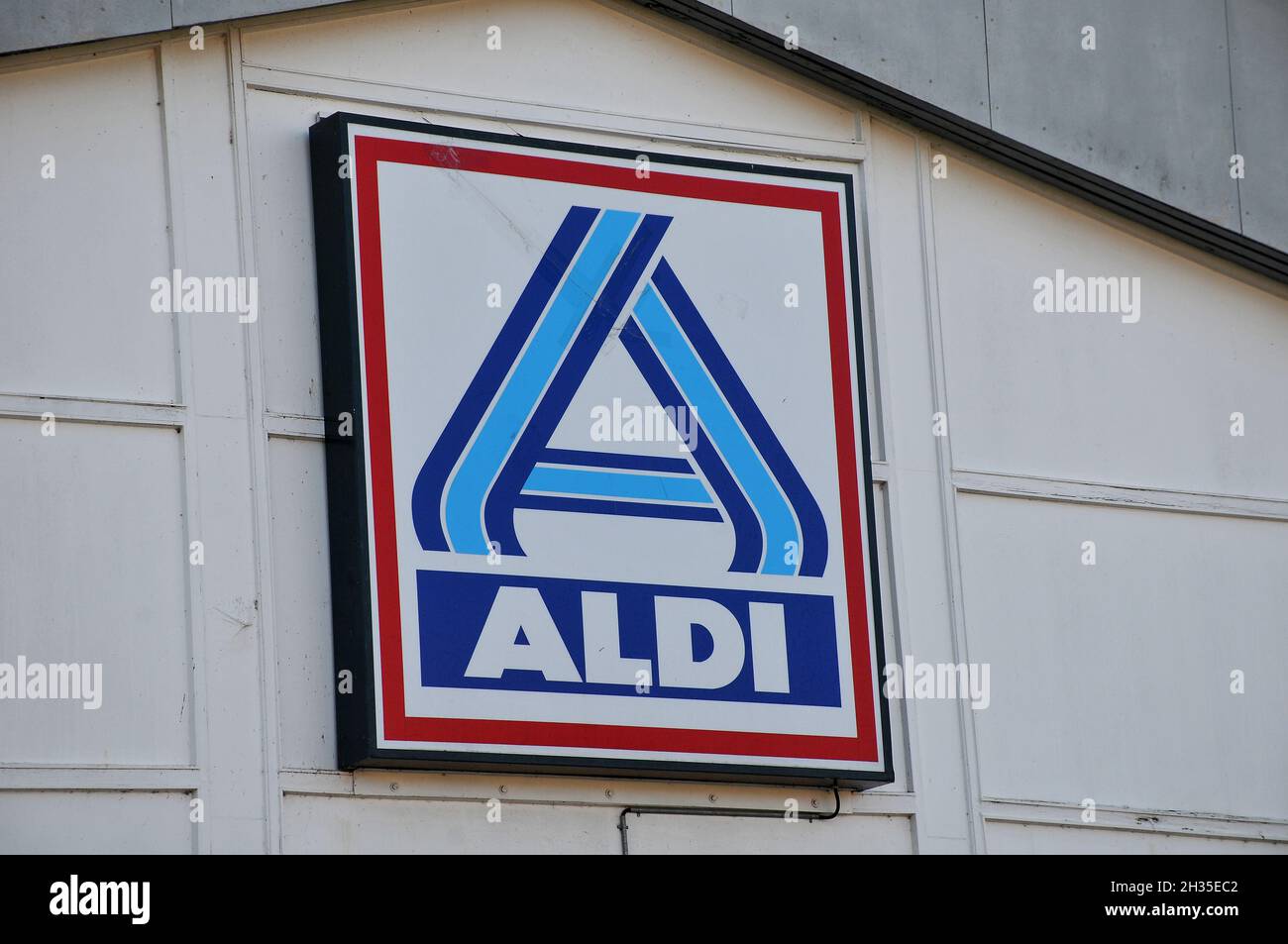 Copenhagen /Denmark / 25 October 2021 /Deutshce Aldi grocery store or ...