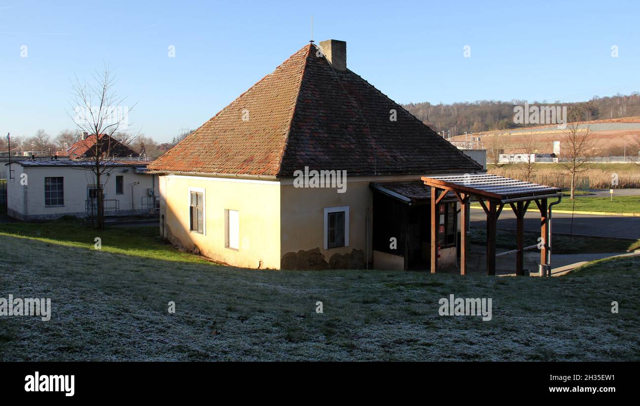 Preserved historic building hi-res stock photography and images - Alamy