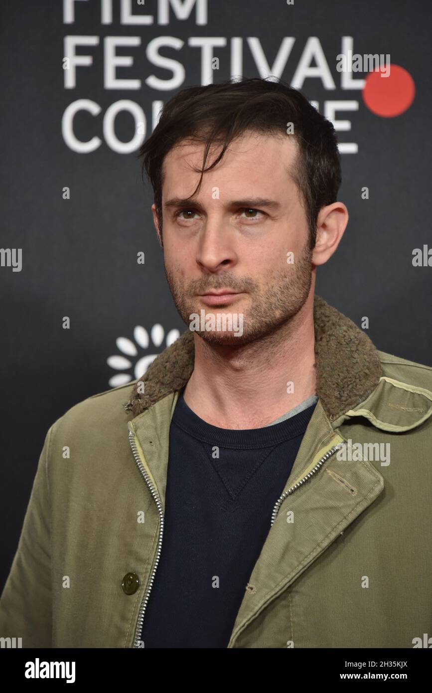 Cologne, Germany. 24th Oct, 2021. French actor Arthur Harari is coming ...