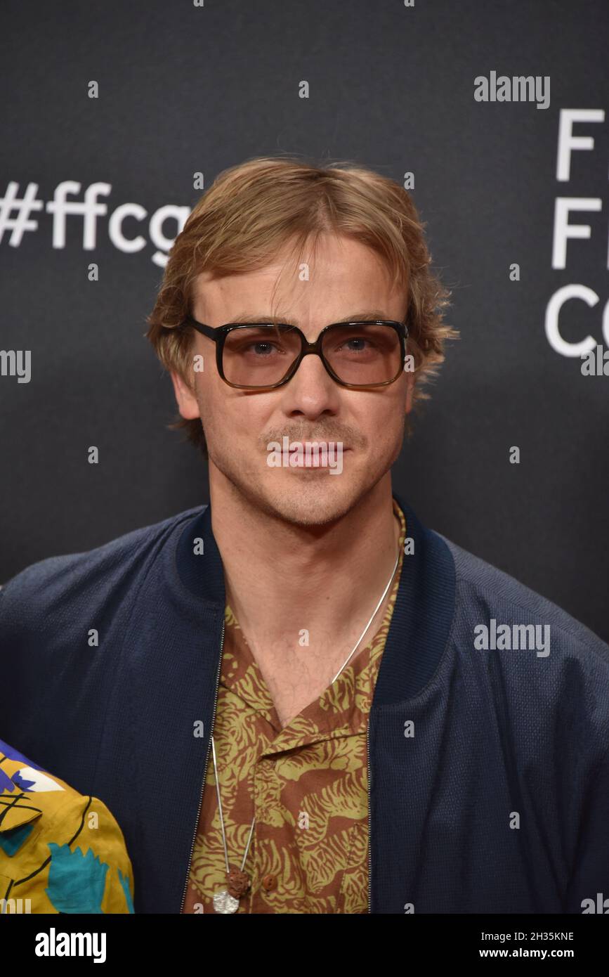 Cologne, Germany. 24th Oct, 2021. The actor Albrecht Schuch comes to ...