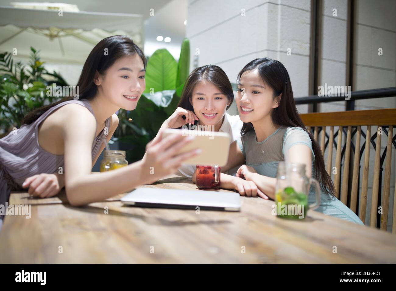 Getting juice hi-res stock photography and images - Alamy