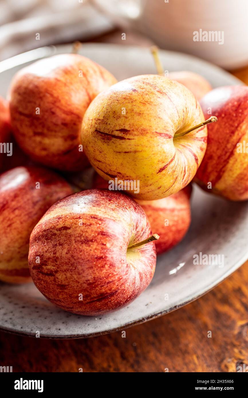 Fresh autumn apples on wooden table Stock Photo - Alamy