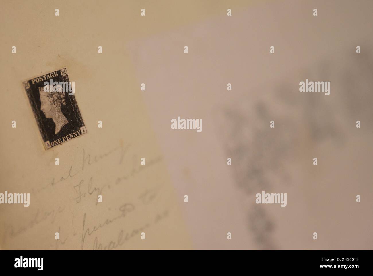 Worlds first stamp hi-res stock photography and images - Alamy