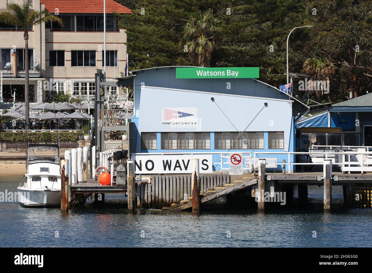 Watsons bay ferry wharf hi-res stock photography and images - Alamy