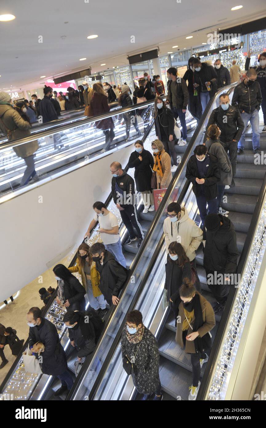 FRANCE. PARIS (75) 1ST DISTRICT. FORUM DES HALLES. WESTFIELD MALL ...