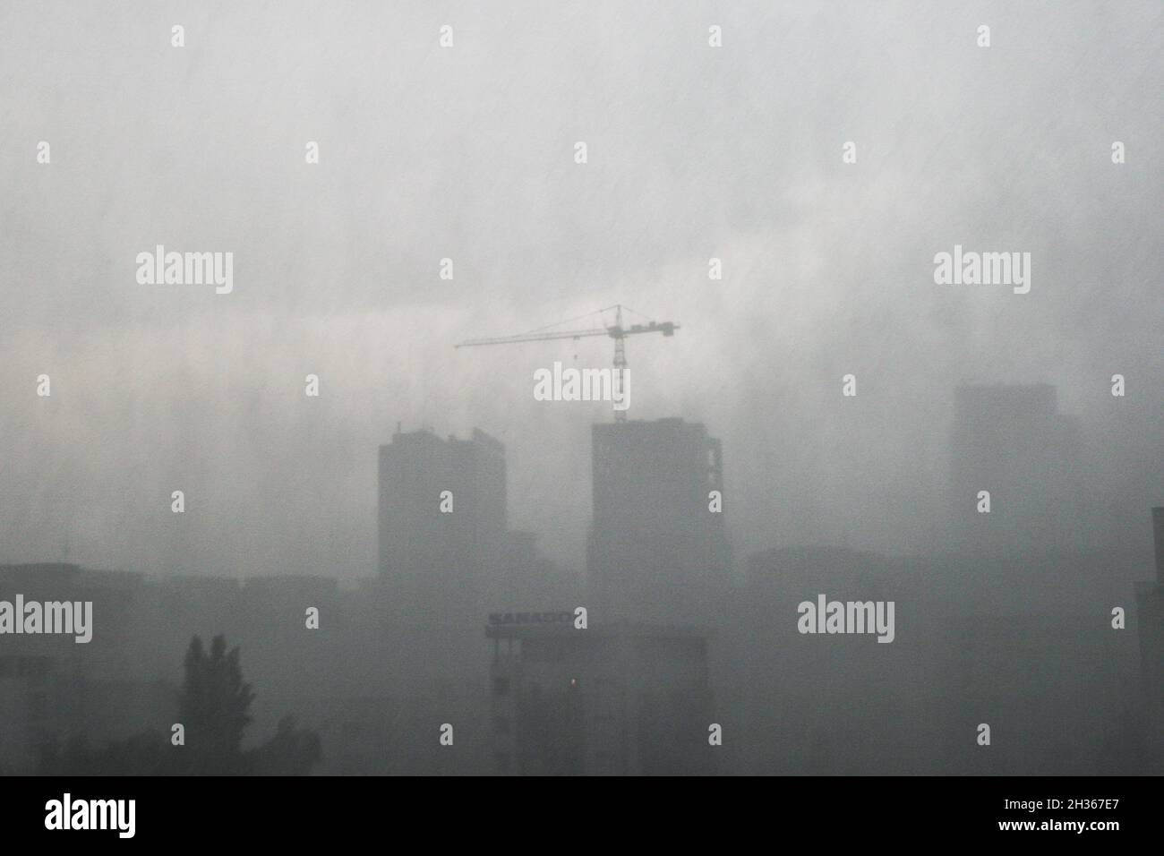 Heavy rain pouring over building hi-res stock photography and images ...