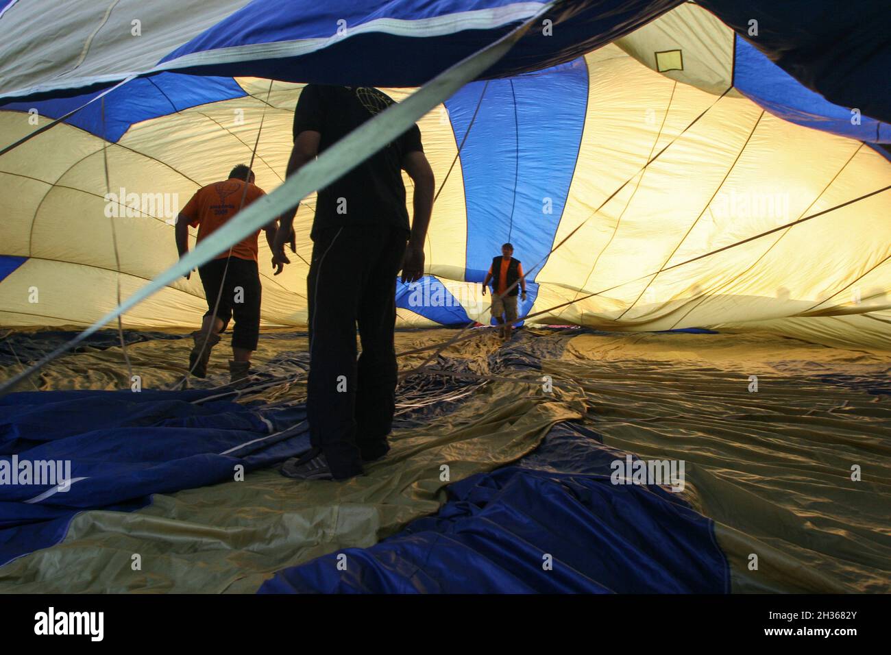 Rom people romania hi-res stock photography and images - Alamy