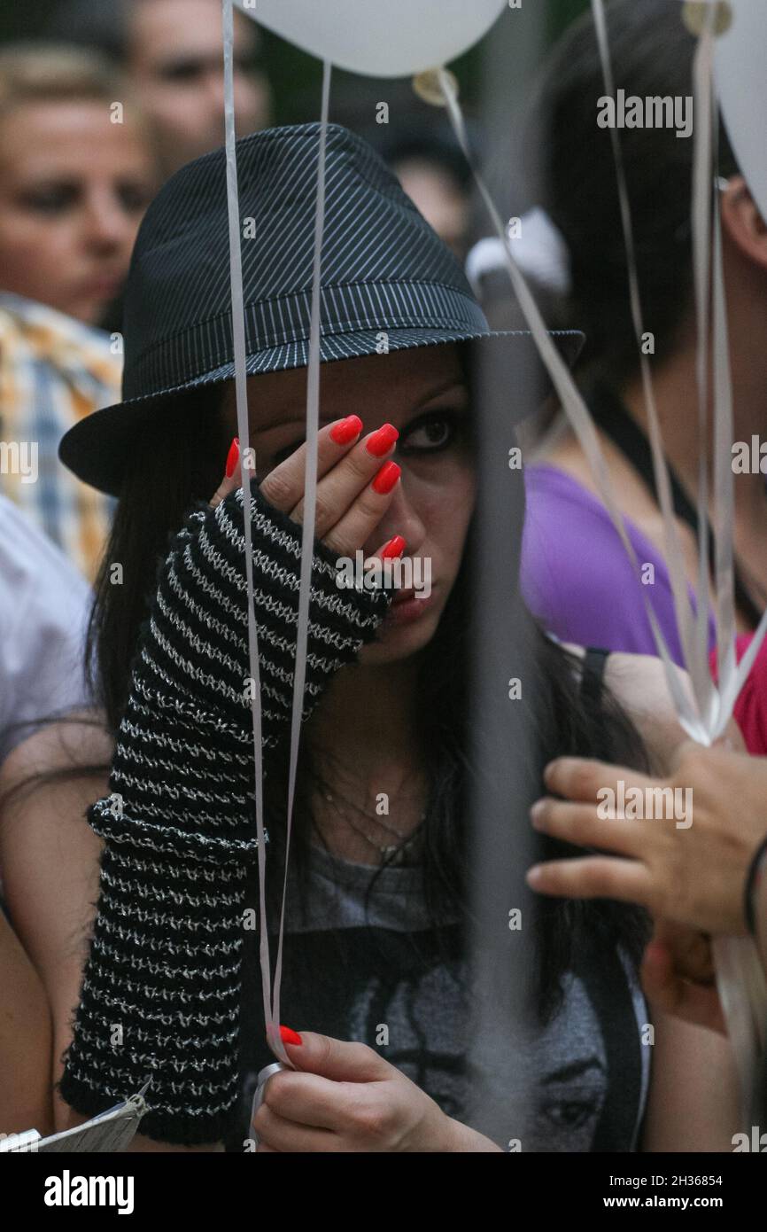 Michael jackson concert crowd hi-res stock photography and images - Alamy