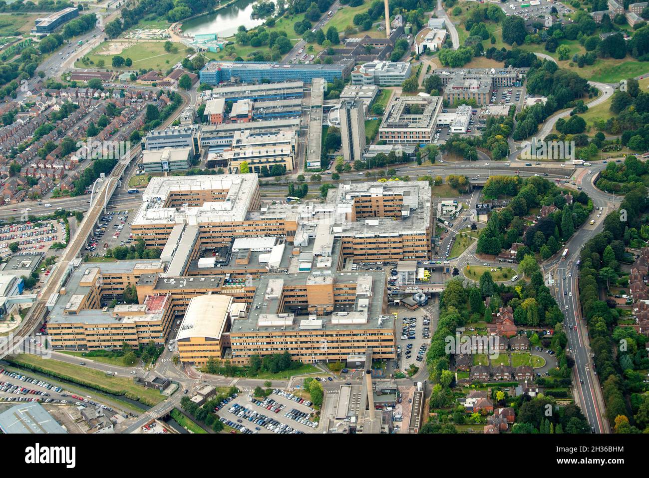Queens medical hospital nottingham hi-res stock photography and images ...