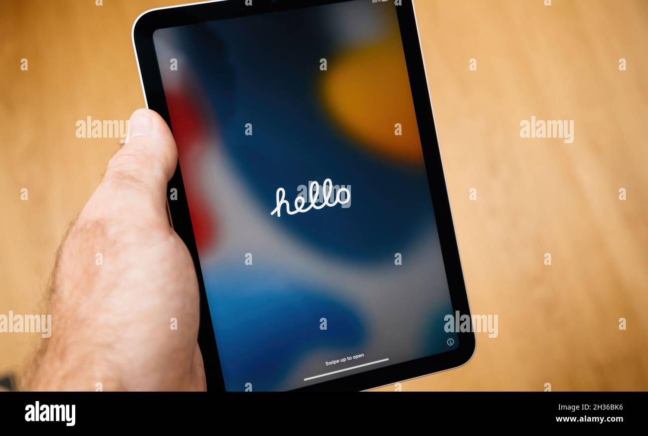 Hello message on the new sixth-generation Apple Computers iPad Mini ...