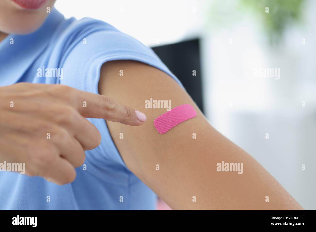 Malaria vaccine hi-res stock photography and images - Alamy