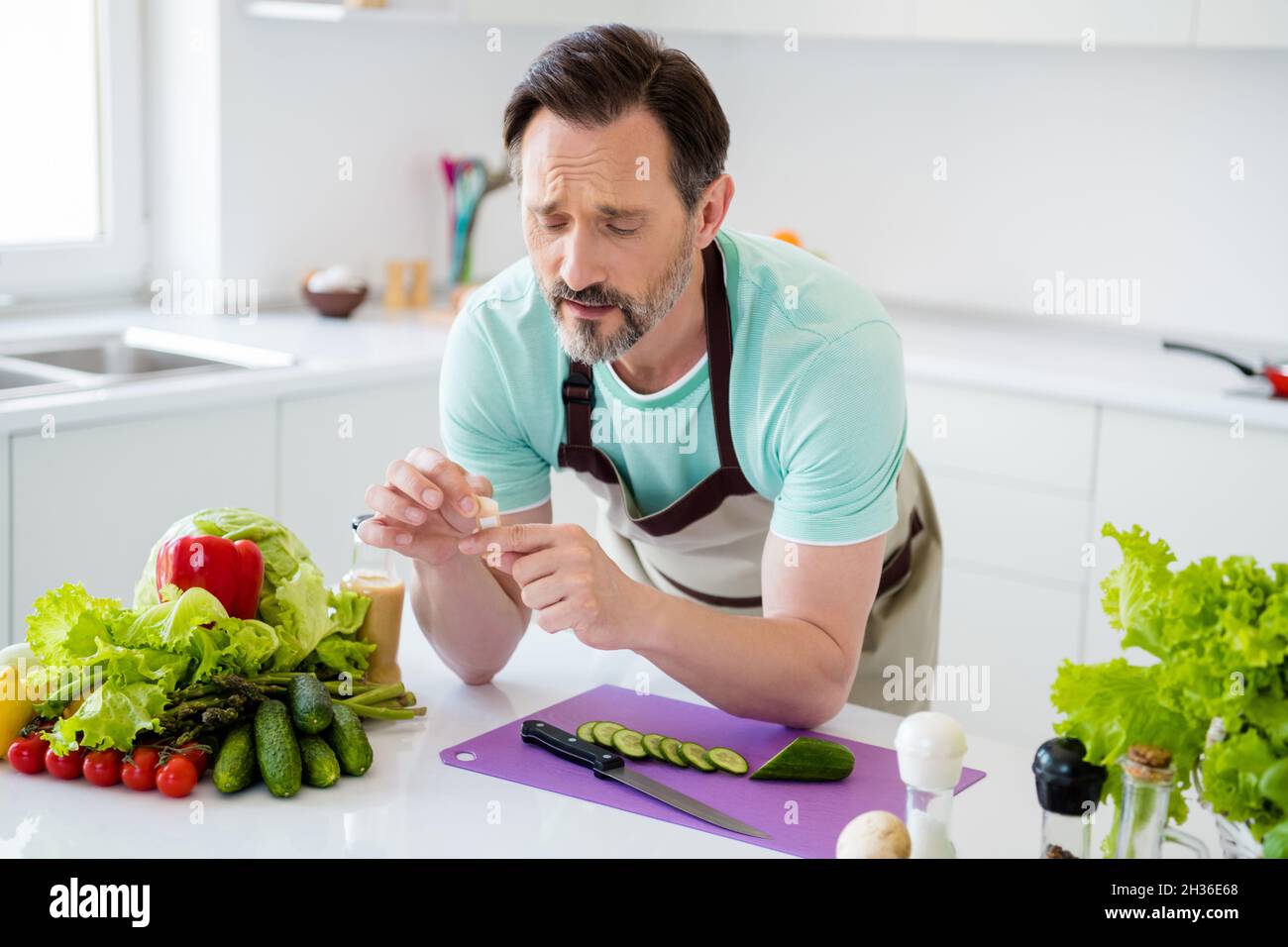 Blue plaster chef hi-res stock photography and images - Alamy