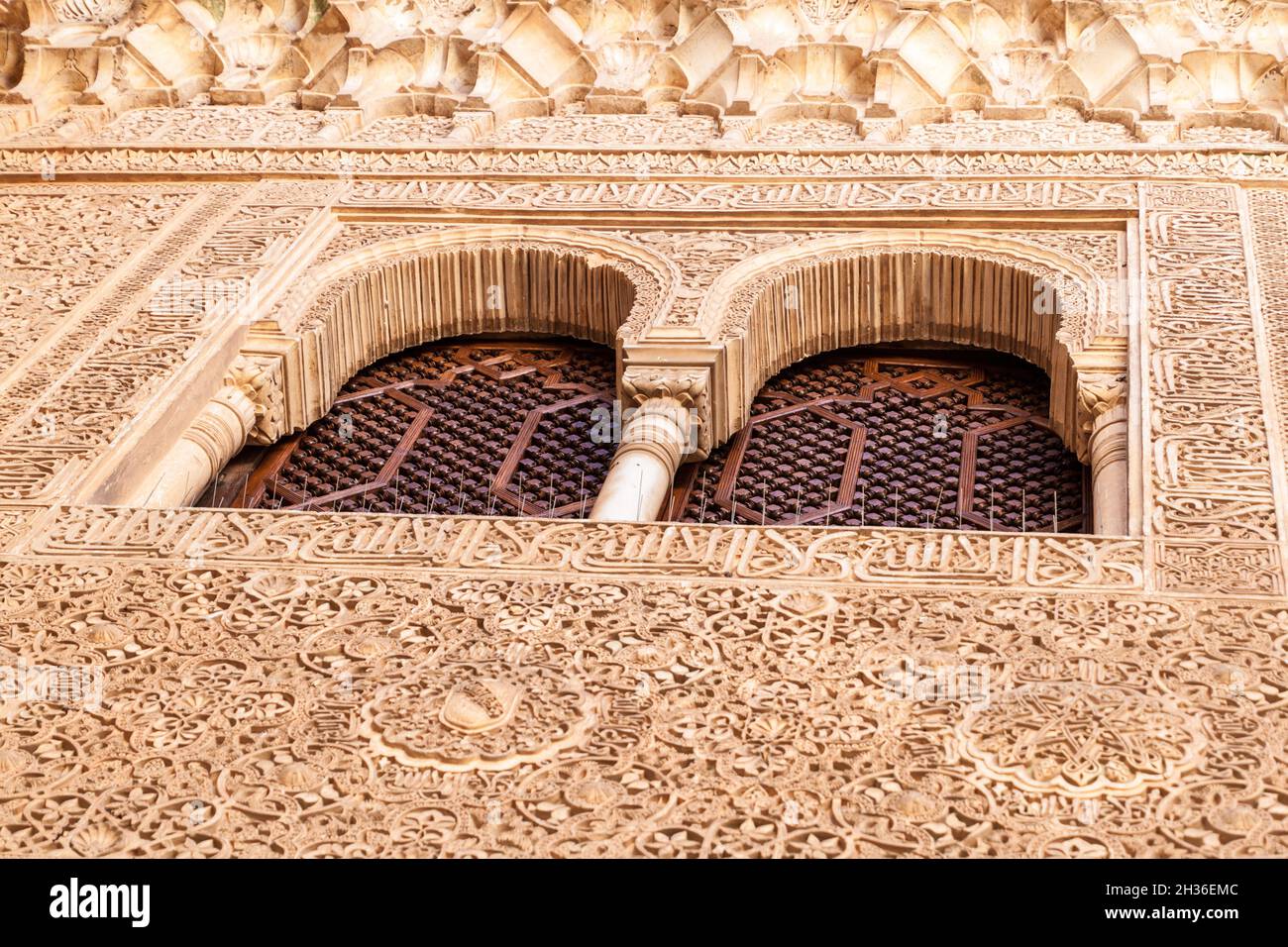 Window inside alhambra palace hi-res stock photography and images - Alamy