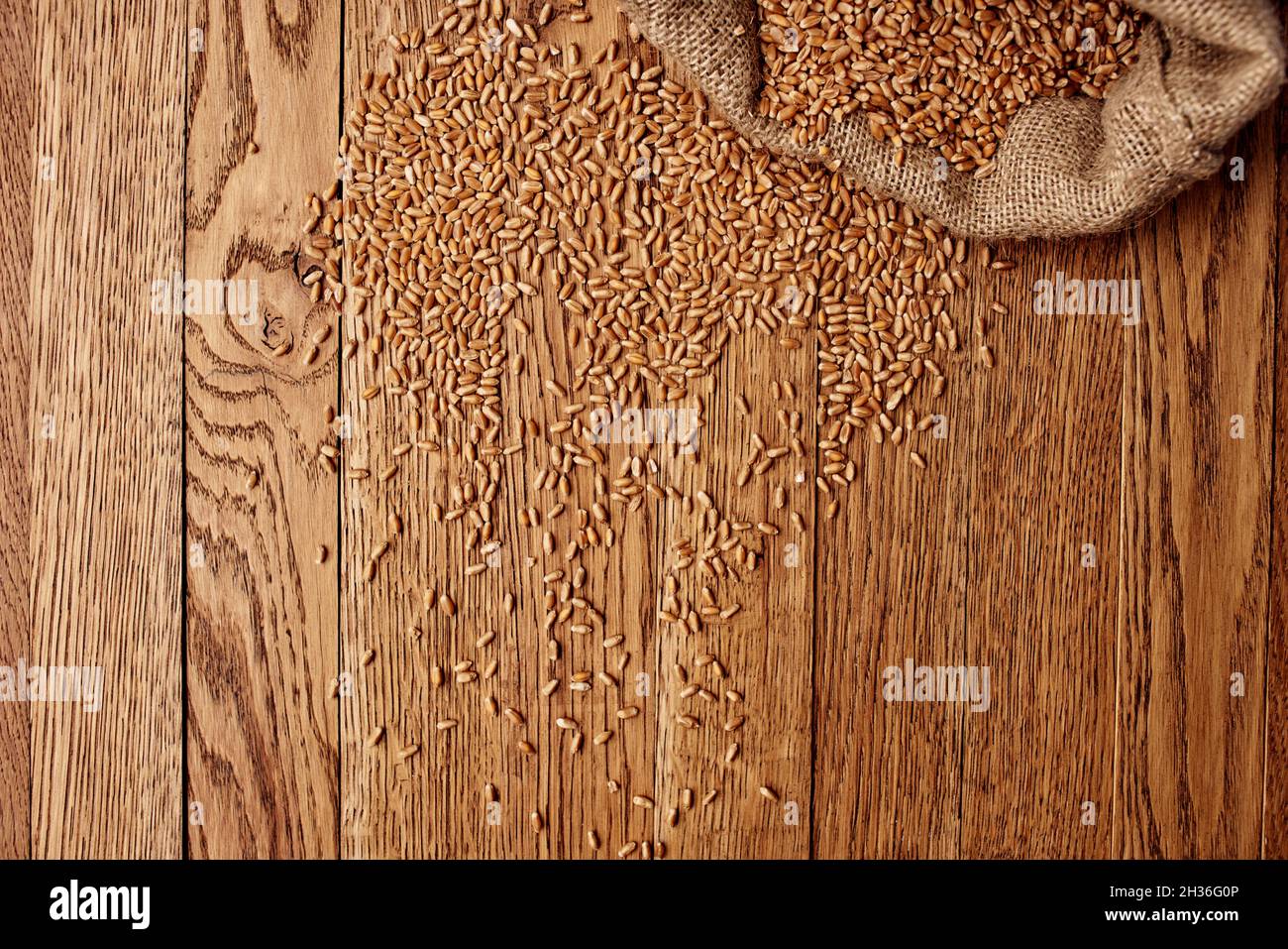 wooden table grain bag kitchen ingredient Stock Photo - Alamy