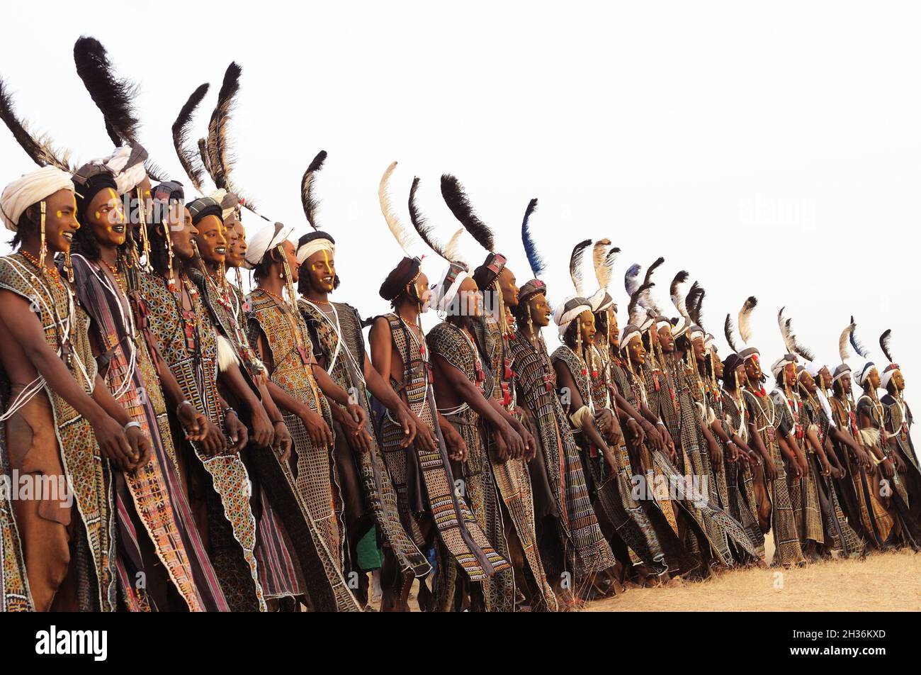 NIGER. TAGAYET. TRADITIONAL DANCING OF THE WODAABE OR BORORO WHICH ARE ...