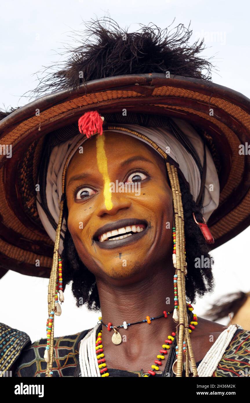 NIGER. TAGAYET. TRADITIONAL DANCING OF THE WODAABE OR BORORO WHICH ARE ...