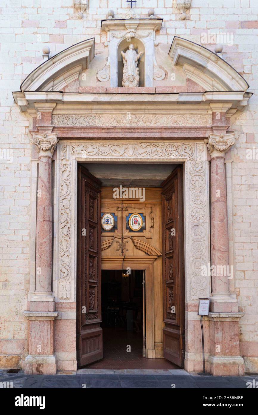 Collegiate Church of Santa Maria Maggiore, Portal, Spello, Umbria ...