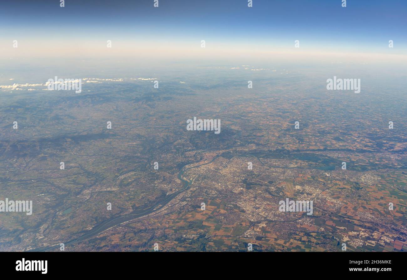 Air france plane lyon hi-res stock photography and images - Alamy