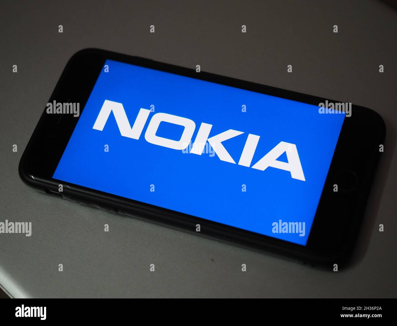 Nokia mobile phones symbol hi-res stock photography and images - Alamy