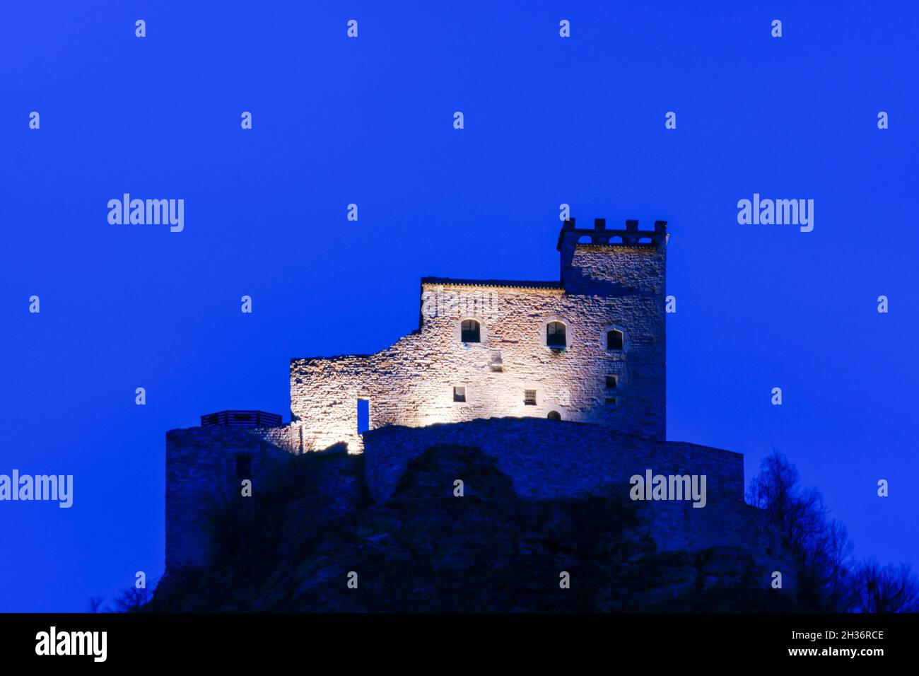 Rocca varano hi-res stock photography and images - Alamy