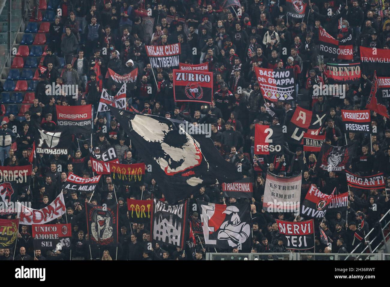 Bologna fans hi-res stock photography and images - Alamy