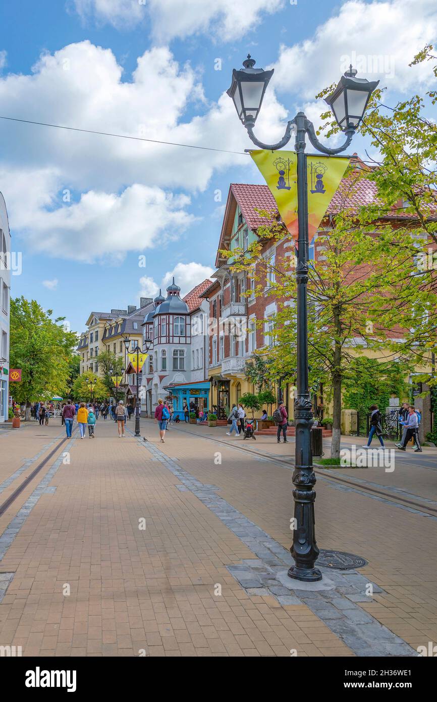 Tourist street Kurortny Prospekt in the historical center of ...