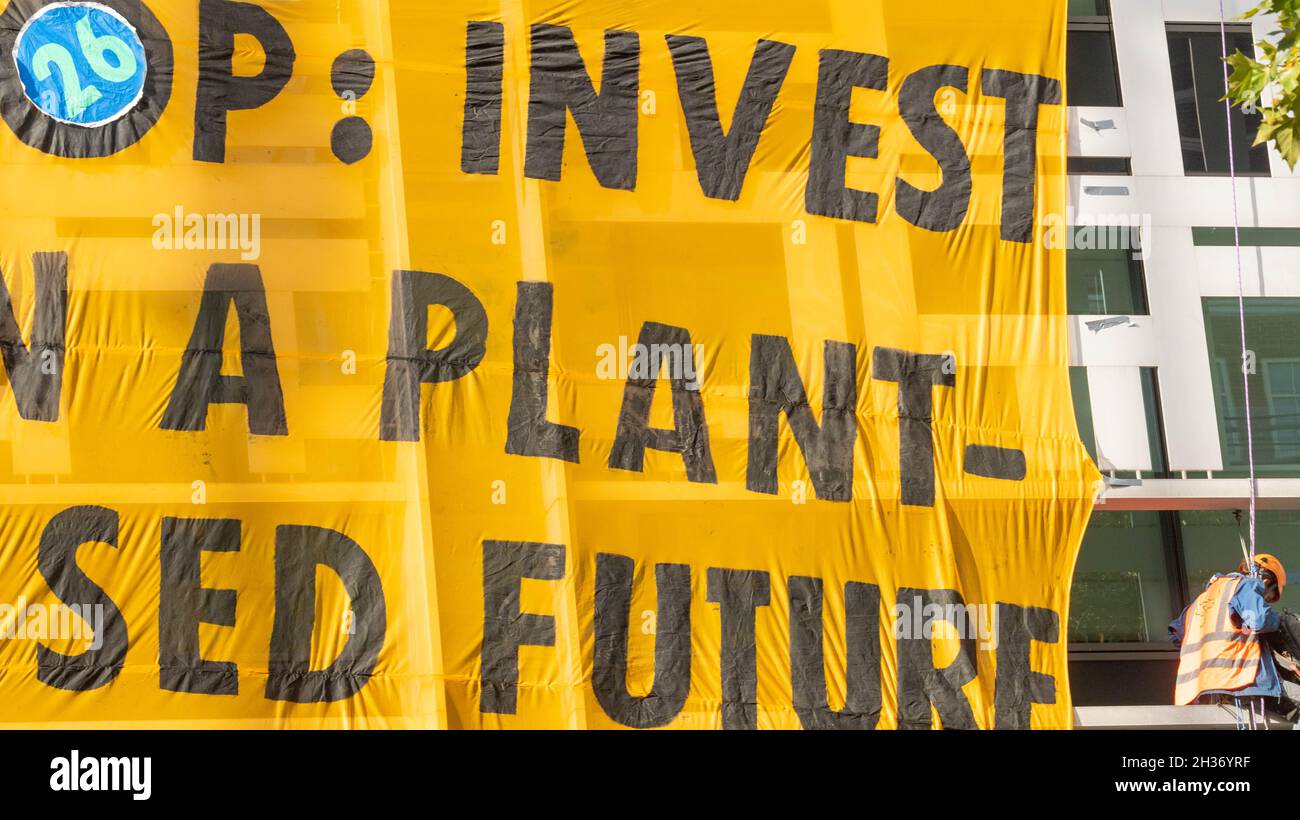 Cop26 banner hi-res stock photography and images - Alamy