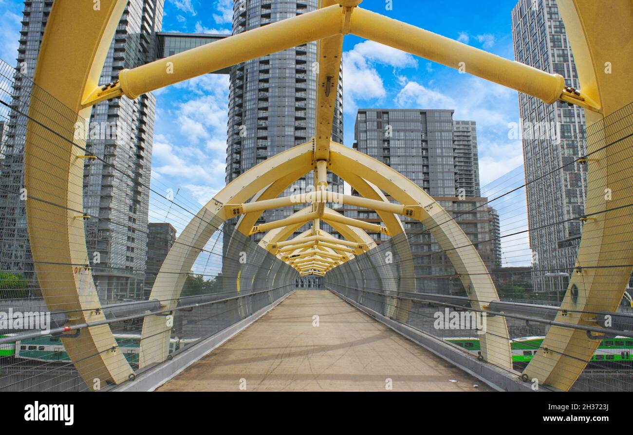 Toronto bridge hi-res stock photography and images - Alamy