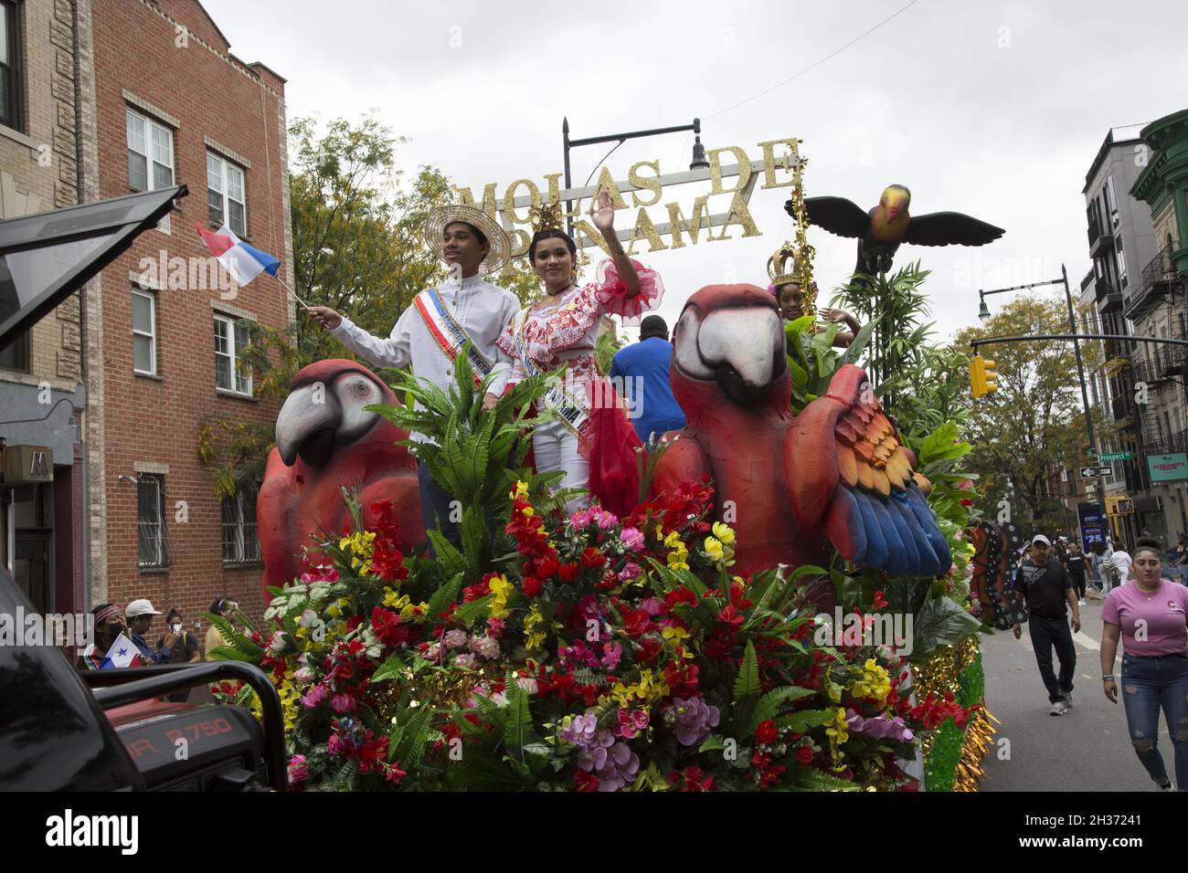 Panamanian Parade on Franklin Avenue in Brooklyn, NY, the largest ...