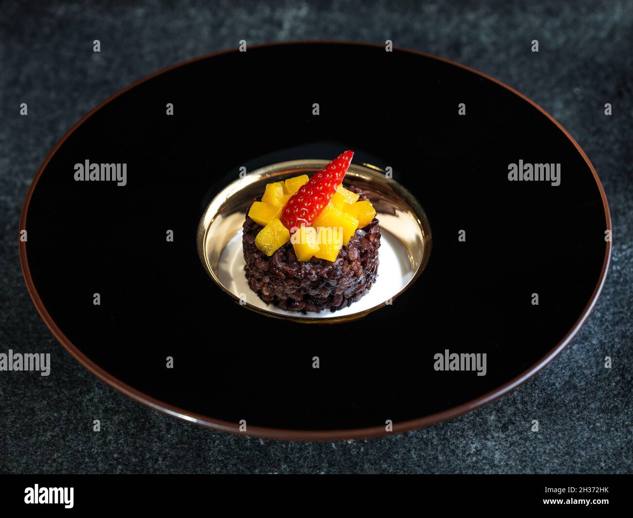 Black glutinous rice desert hi-res stock photography and images - Alamy