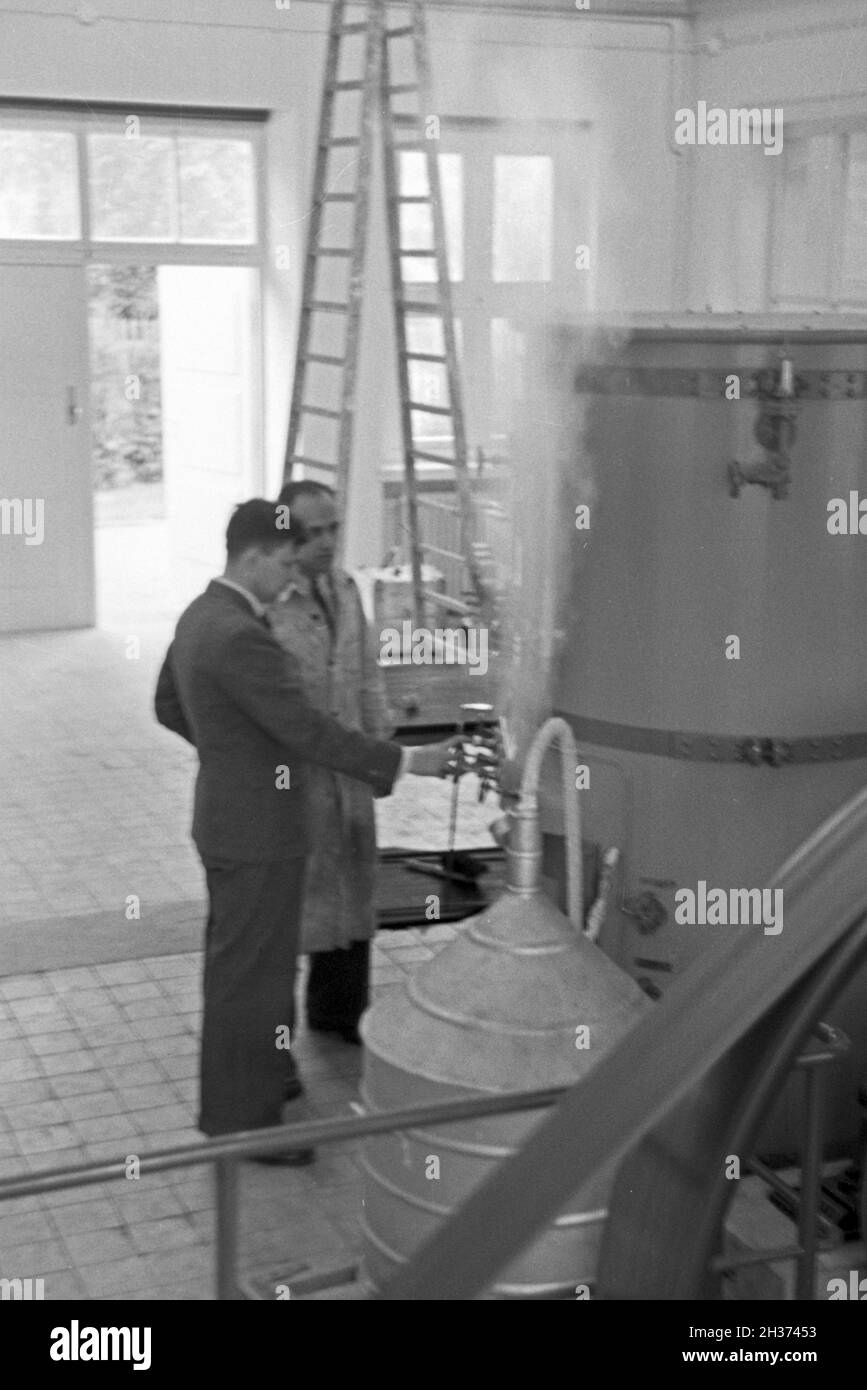 Kaiser wilhelm institute for physics hi-res stock photography and ...