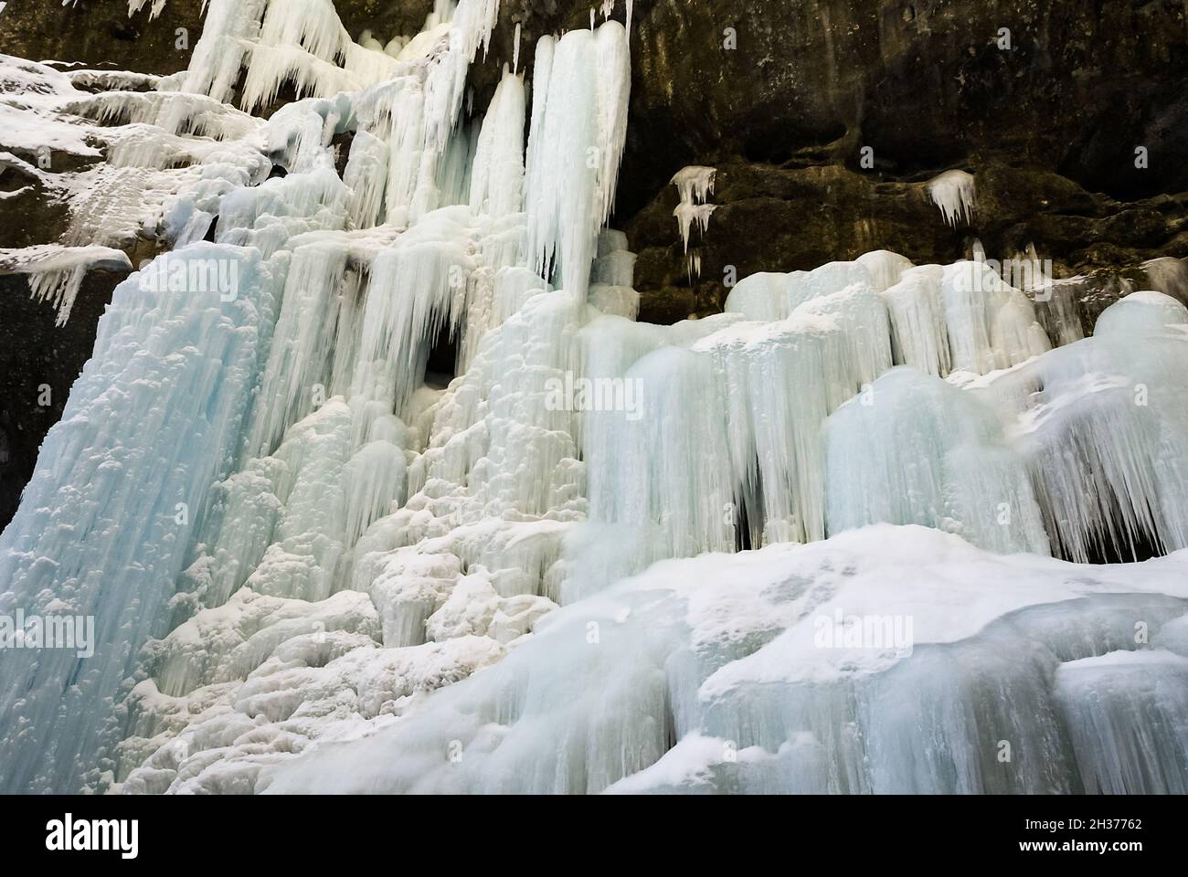 Extraordinary waterfalls hi-res stock photography and images - Alamy