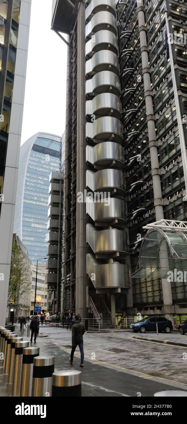 LONDO, UNITED KINGDOM - May 03, 2019: The Lloyd's building (Inside-Out ...