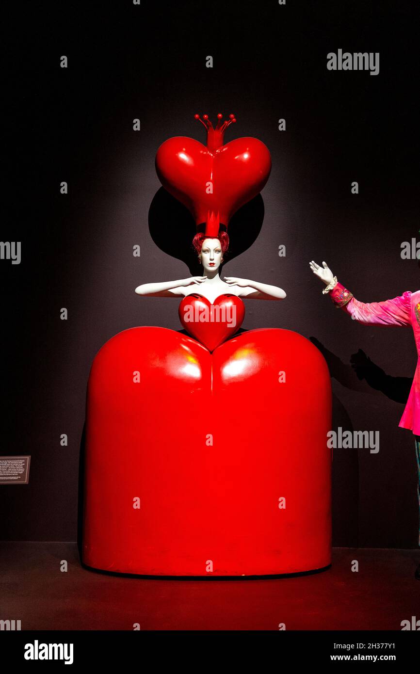 Alice's Adventures in Wonderland ballet Queen of Hearts costume by Bob ...