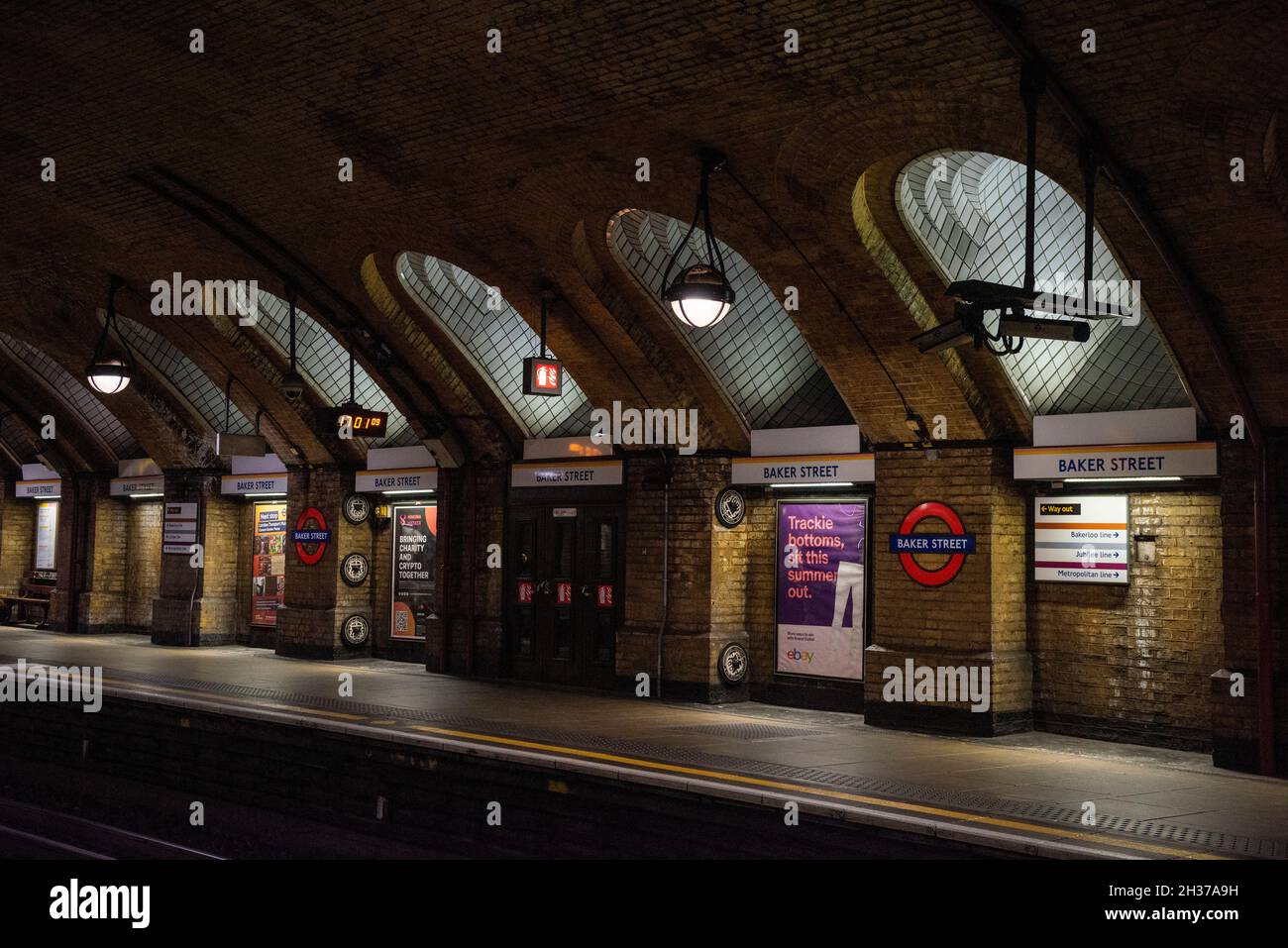 Platform of the Historic Baker Street London Underground Station ...
