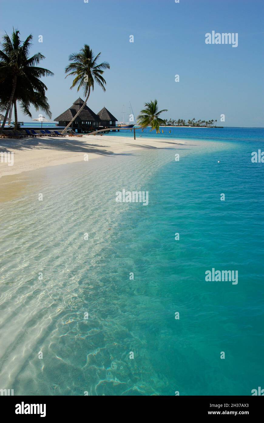 MALDIVES, SOUTH ARI ATOLL, RANGALI ISLAND, CONRAD HOTEL RESORT & SPA ...