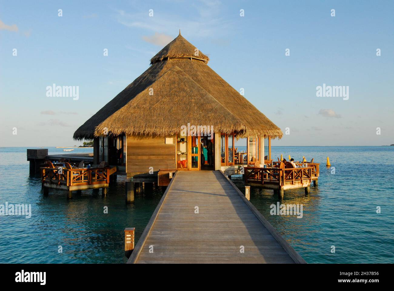 MALDIVES, SOUTH ARI ATOLL, RANGALI ISLAND, CONRAD HOTEL RESORT & SPA ...